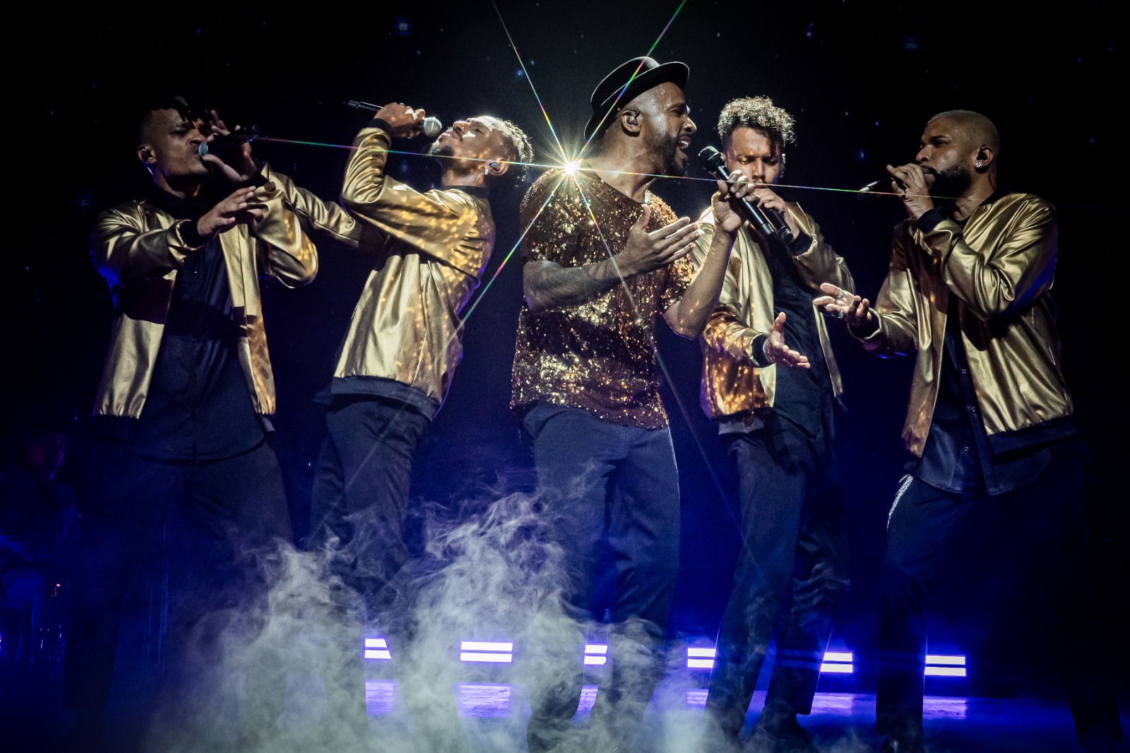 Alexandre Pires retorna ao palco da casa de shows Ribalta com o "Baile ...