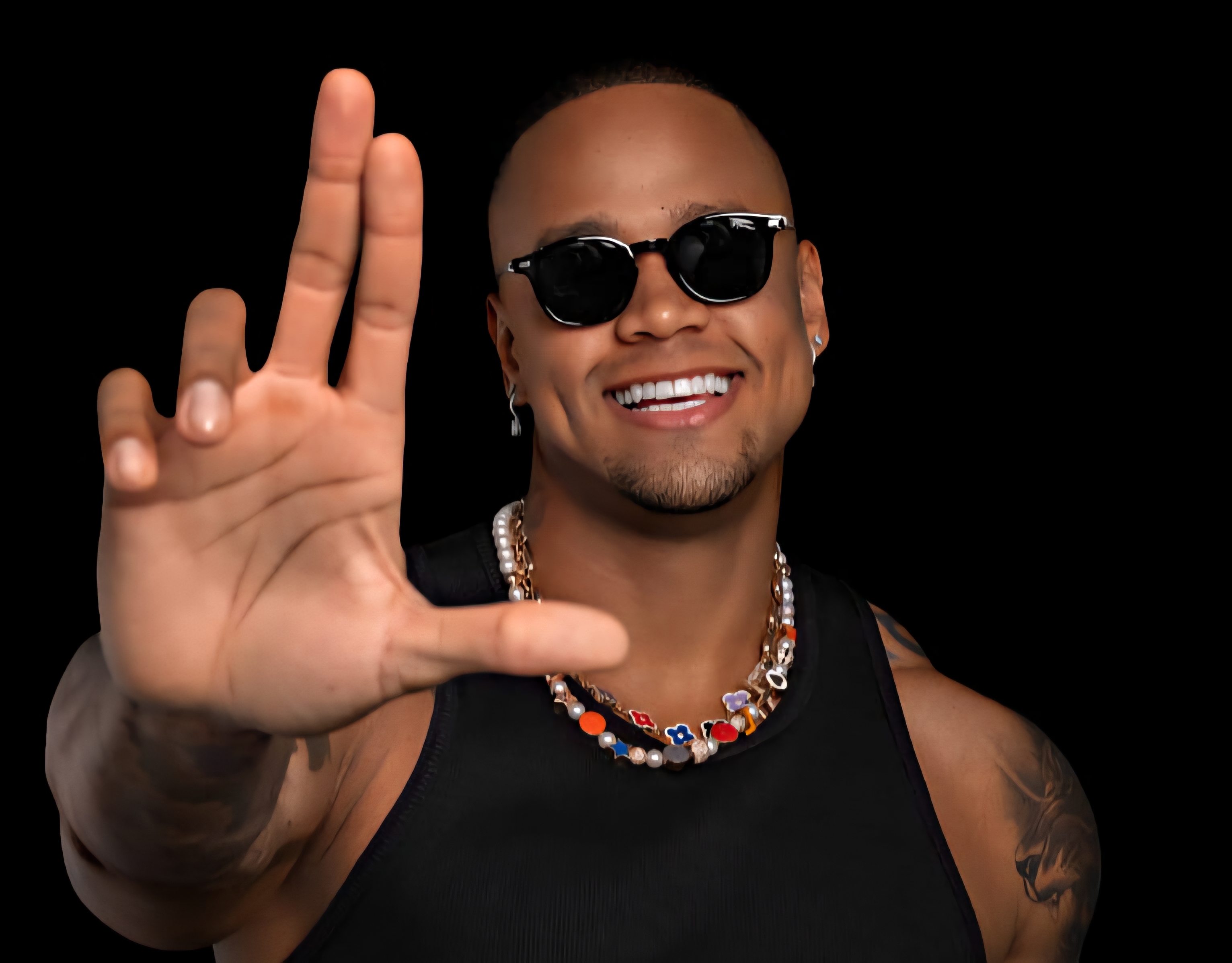 Léo Santana se apresenta no Espaço Hall - Eu, Rio!